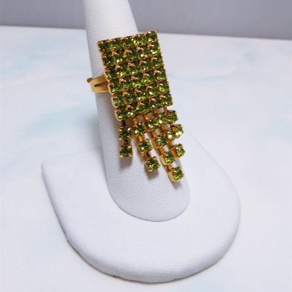 Asfour Crystal | Jewelry | Truly Unique Asfour Crystal Green Dangle ...